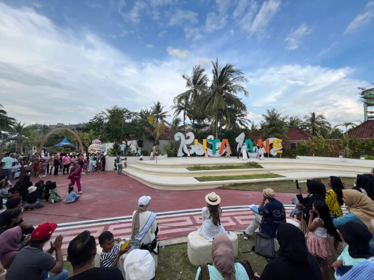 PWLT Sukses Gelar Kuta Lane Kids Fest 2024, Sekolah Abata Lombok Beri ...