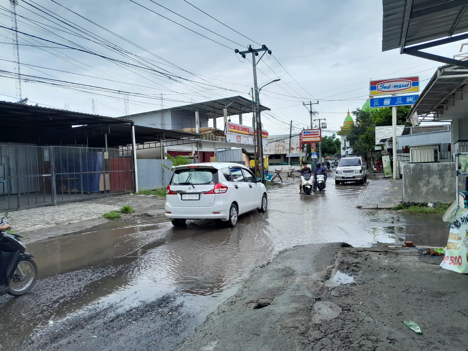 Pengerjaan Jalan Terong Tawah Ditarget Tender Maret Ini - INSIDELOMBOK